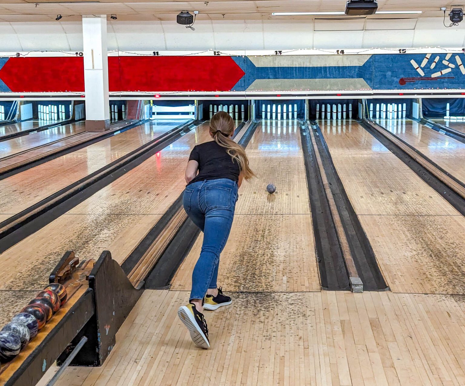 Candlepin Bowling Near Me (2024): How to Find Your Best Local Alley